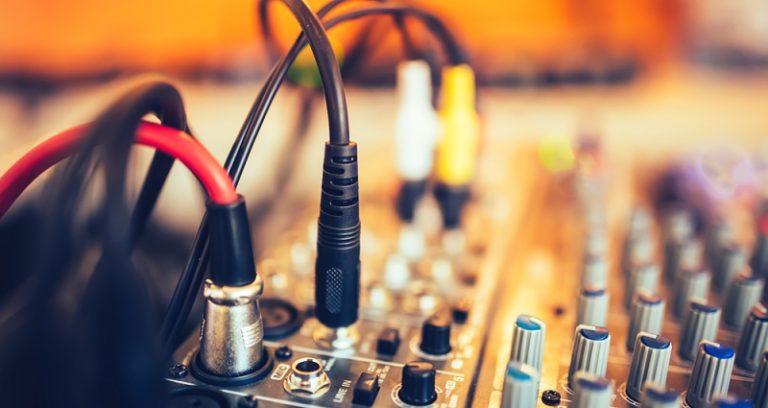 Ultimate Guide to Audio Cables for Home Recording